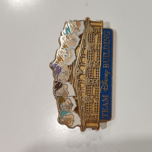 Disney | Other | Disney Dwarfs Team Building Pin | Poshmark